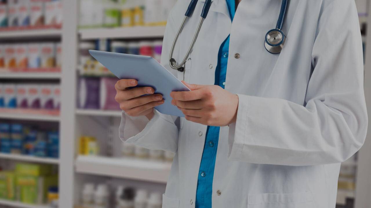 Ζητείται για εργασία Βοηθός Φαρμακείου