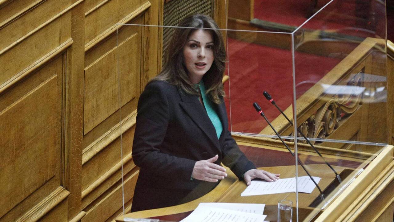 Κατερίνα Παπακώστα: «Κανένα παιδί, κανένας νέος, κανείς και καμία δεν ...