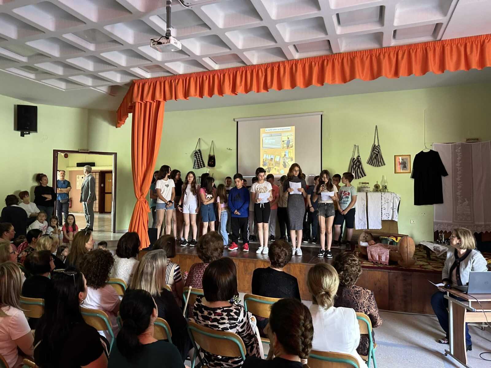 Στο παρελθόν της παράδοσης, των ηθών και των εθίμων ταξίδεψαν οι ...