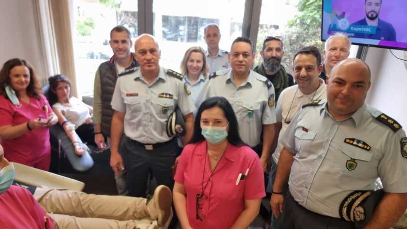 Εθελοντική αιμοδοσία από τους την τοπική διοίκηση Τρικάλων της Ι.Ρ.Α.
