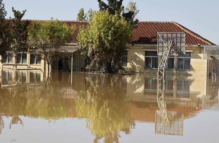 Συνάντηση για τη δημιουργία δικτύου σχολικών μονάδων πλημμυροπαθών περιοχών