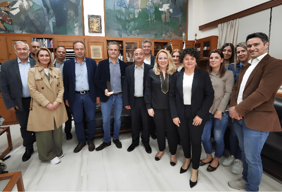 Δήμος Τρικκαίων – Gilead Sciences Ελλάς: Συνάντηση και ευχαριστίες για ...